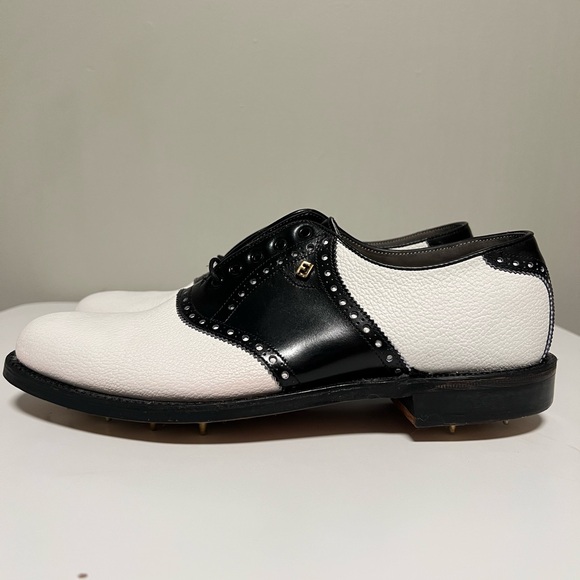 FootJoy | Shoes | Vintage Footjoy Classics White Leather Black Saddle ...
